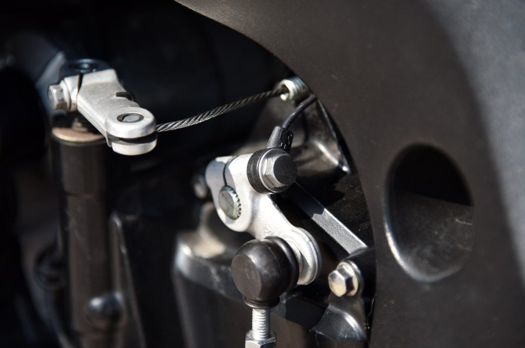 QuickShifter easy kit (iQSE-W1 + QSH harness) - HealTech UK